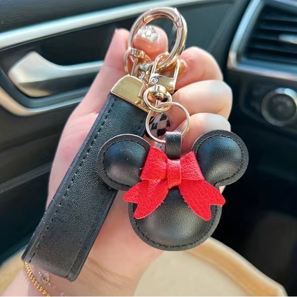 Boutique | Accessories | Minnie Mouse Wristlet Key Chain Bag Charm ...